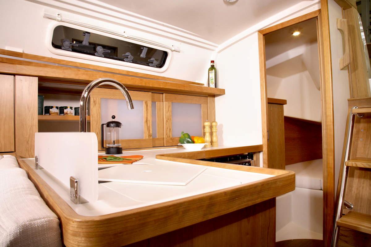 Hanse yachts, Hanse 375